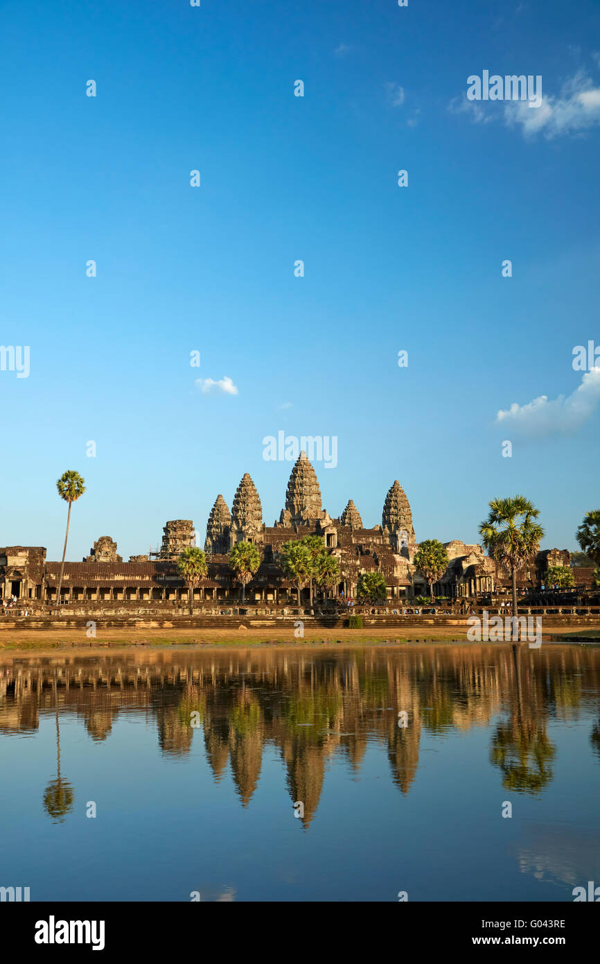 Angkor Wat temple complex (12th century), Angkor World Heritage Site ...