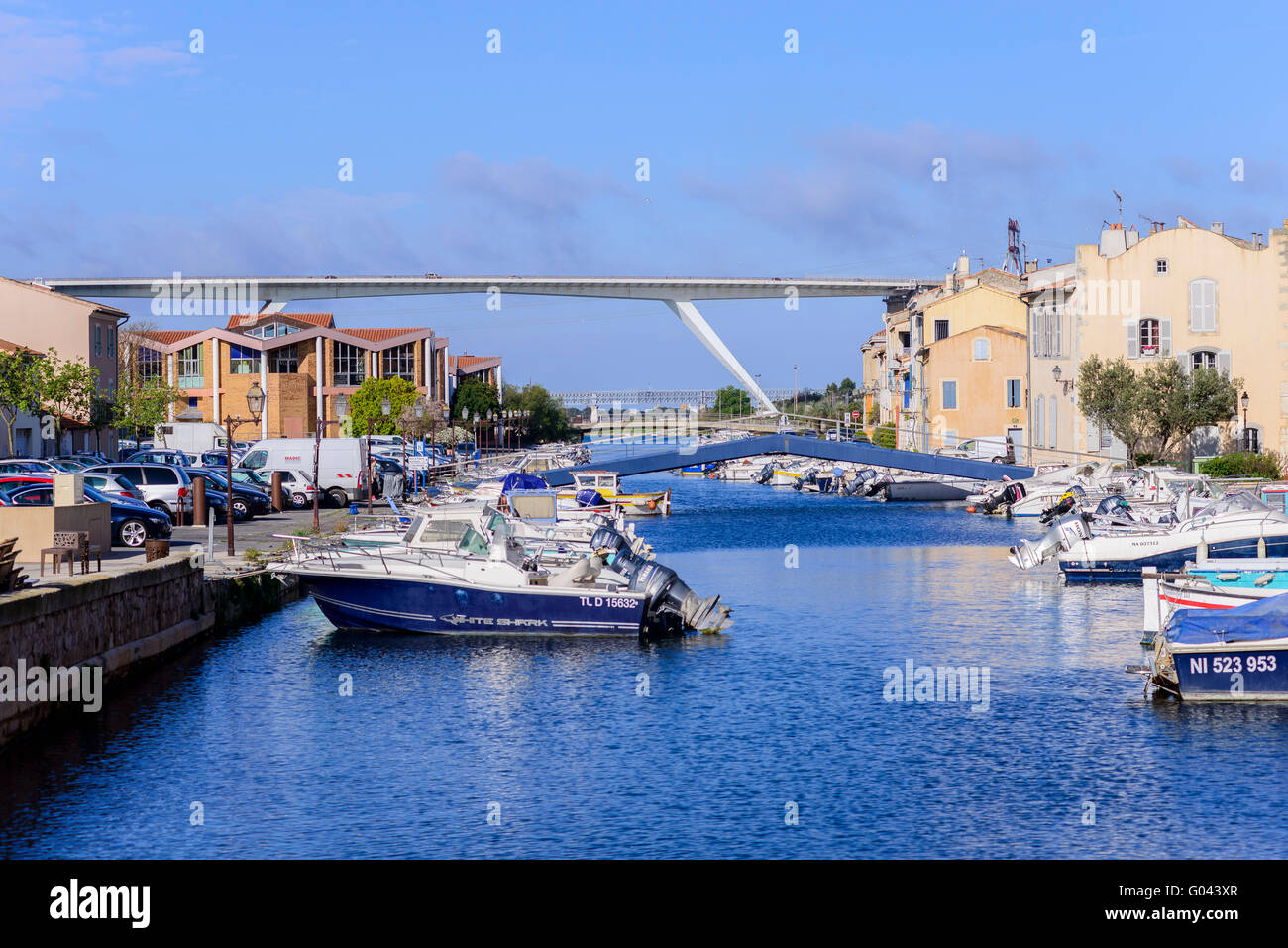 Viaduc Miroir aux Oiseaux Martigues Provence 13 France Stock Photo - Alamy