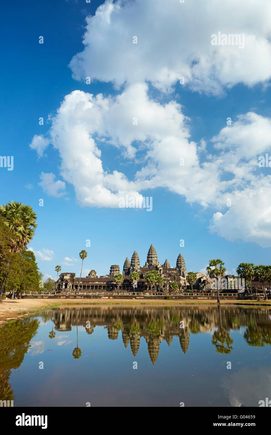 Angkor Wat temple complex (12th century), Angkor World Heritage Site ...