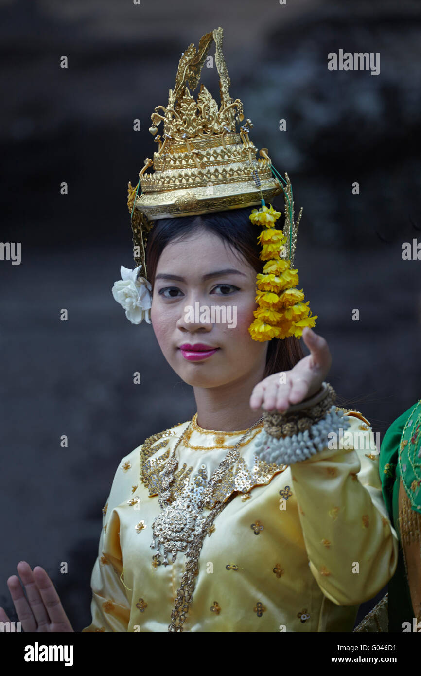 Apsara of angkor wat hi-res stock photography and images - Alamy