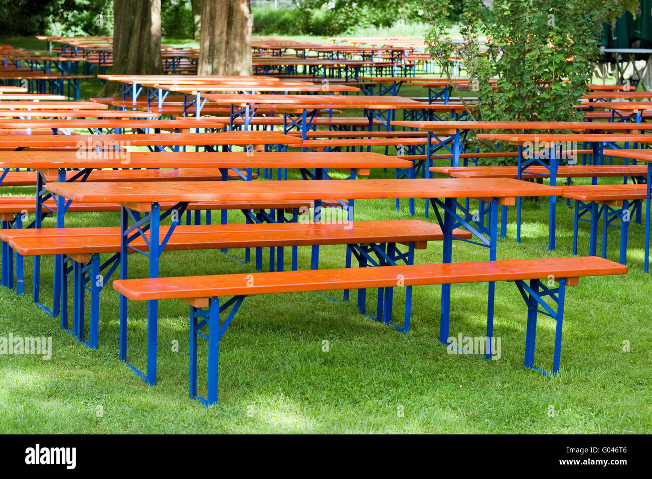 Beer benches hi-res stock photography and images - Alamy