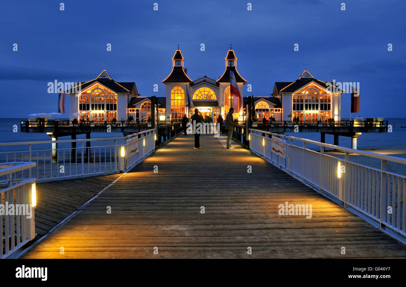 Sellin Pier, bridge house, Sellin, Rugen, Mecklenburg-Vorpommern ...