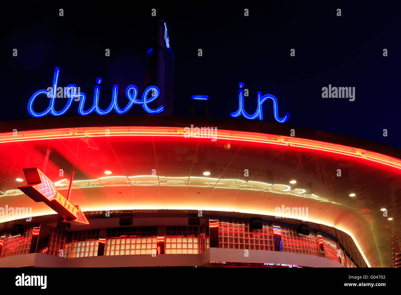 Drive in diner hi-res stock photography and images - Alamy