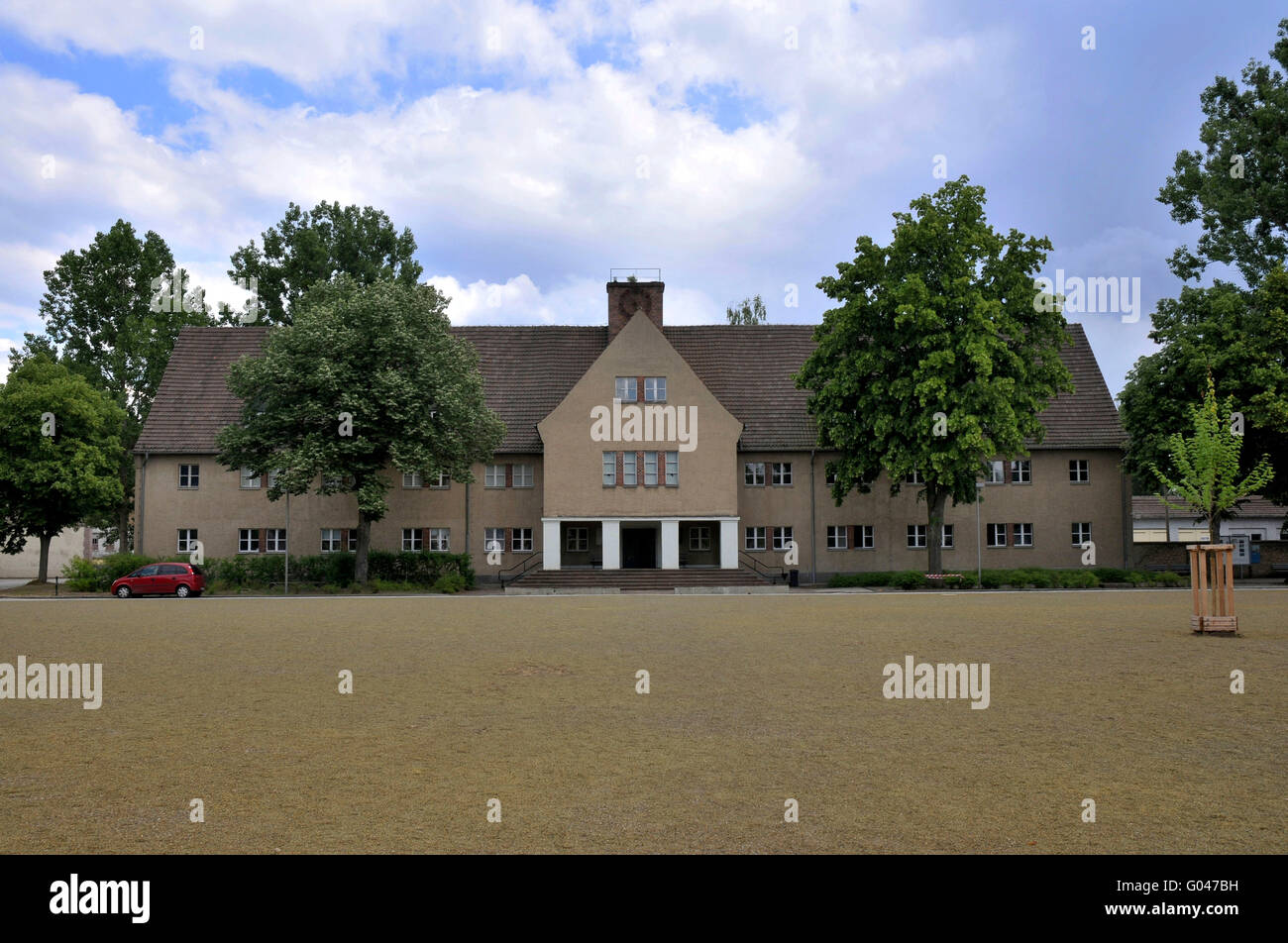 Commandant's office, garrison headquarters, central building ...