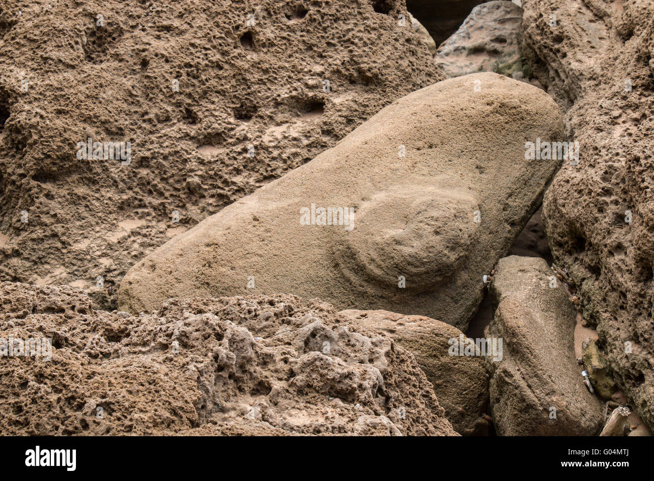 Abstract seashore rocks hi-res stock photography and images - Alamy