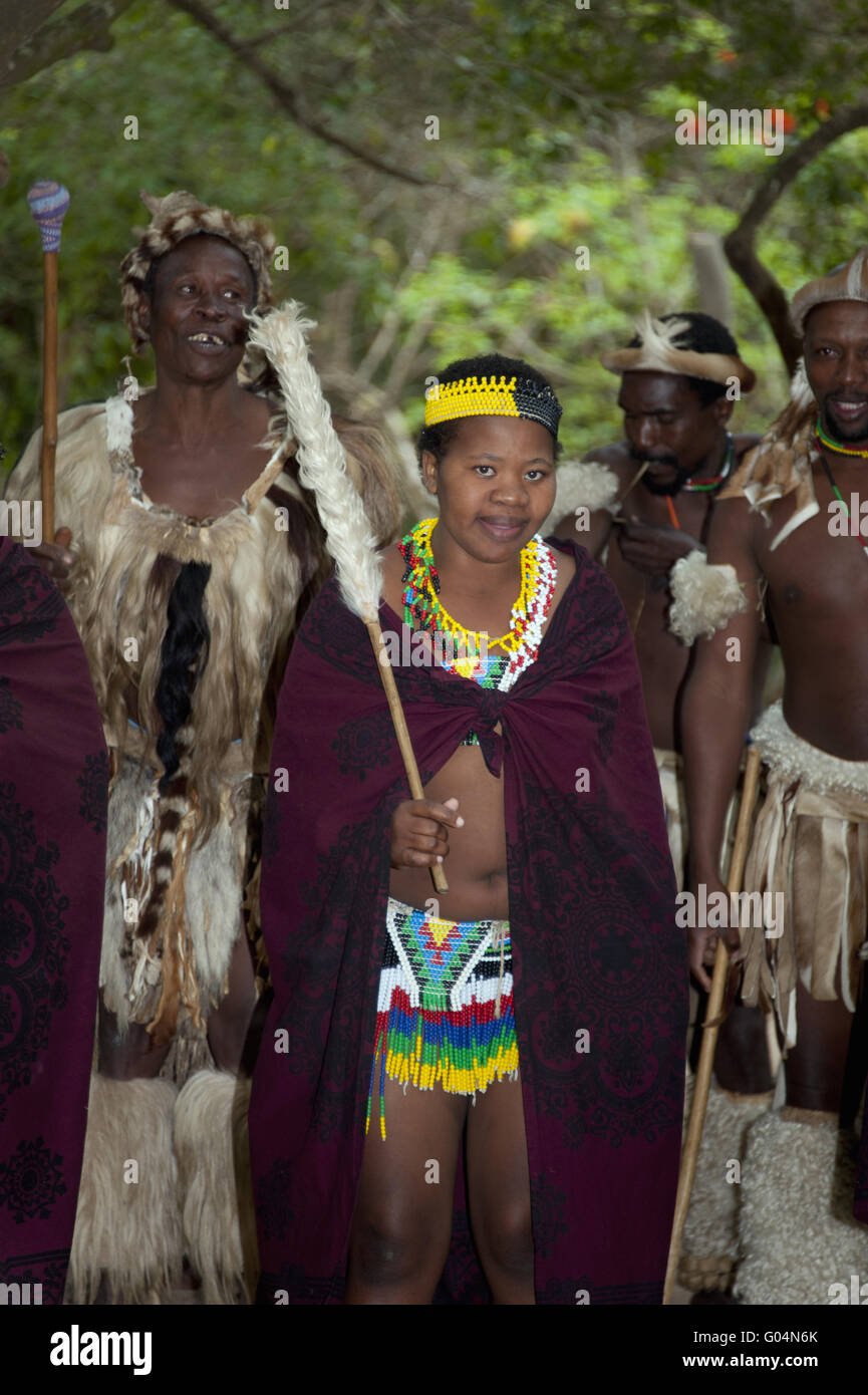 Zulu dancing hi-res stock photography and images - Alamy
