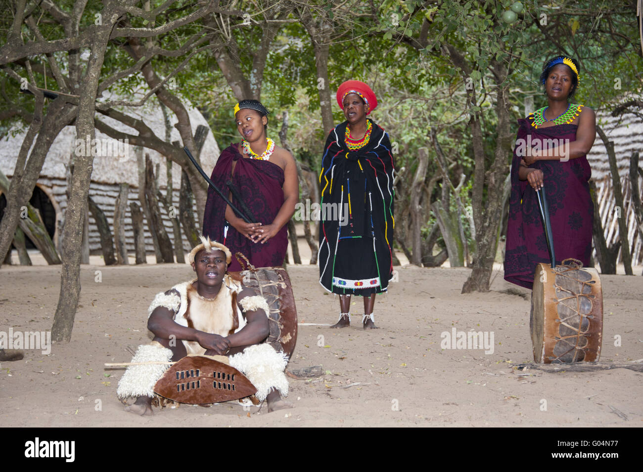 Zulu dancing hi-res stock photography and images - Alamy