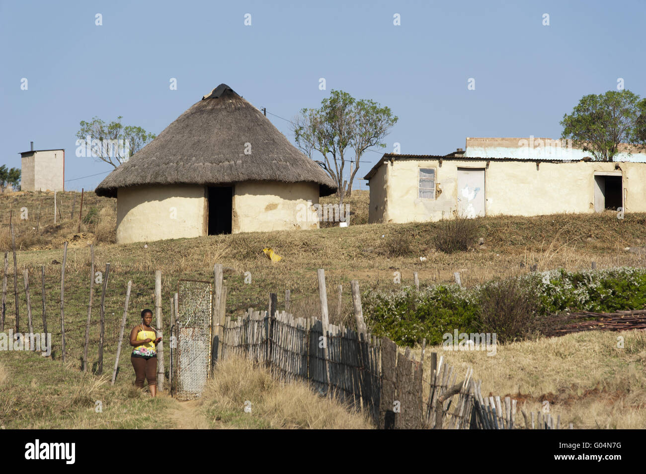 Round cottage hi-res stock photography and images - Alamy