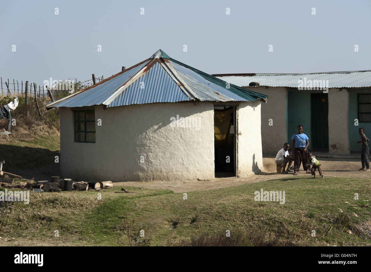 Round Cottage High Resolution Stock Photography and Images - Alamy