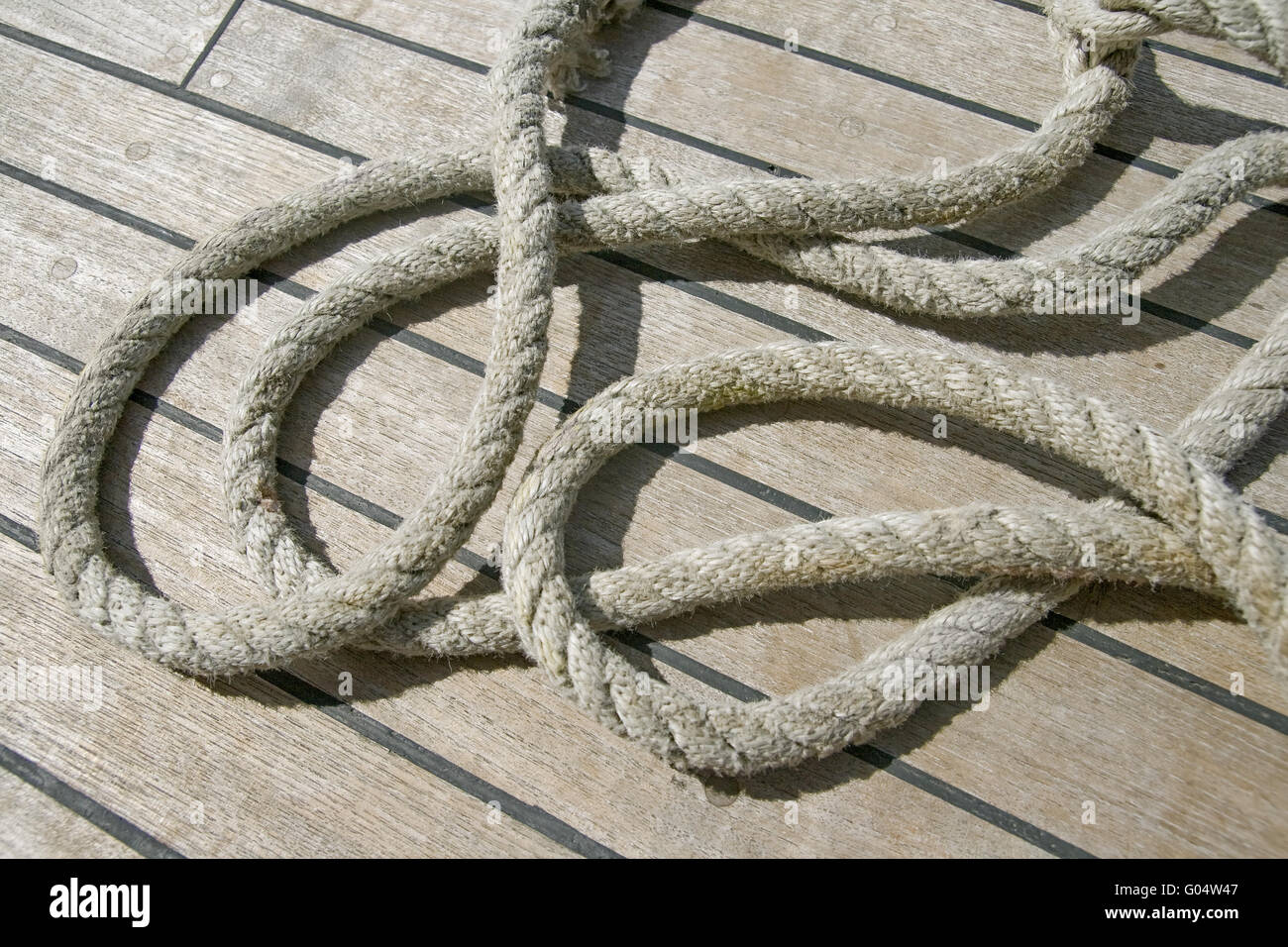 Thick rope white background horizontal hi-res stock photography and ...