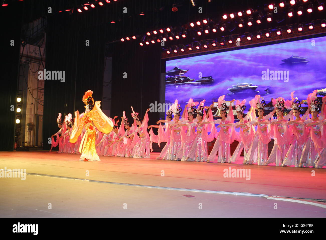 theatre of dancing in Xi'an / Xian, China Stock Photo - Alamy