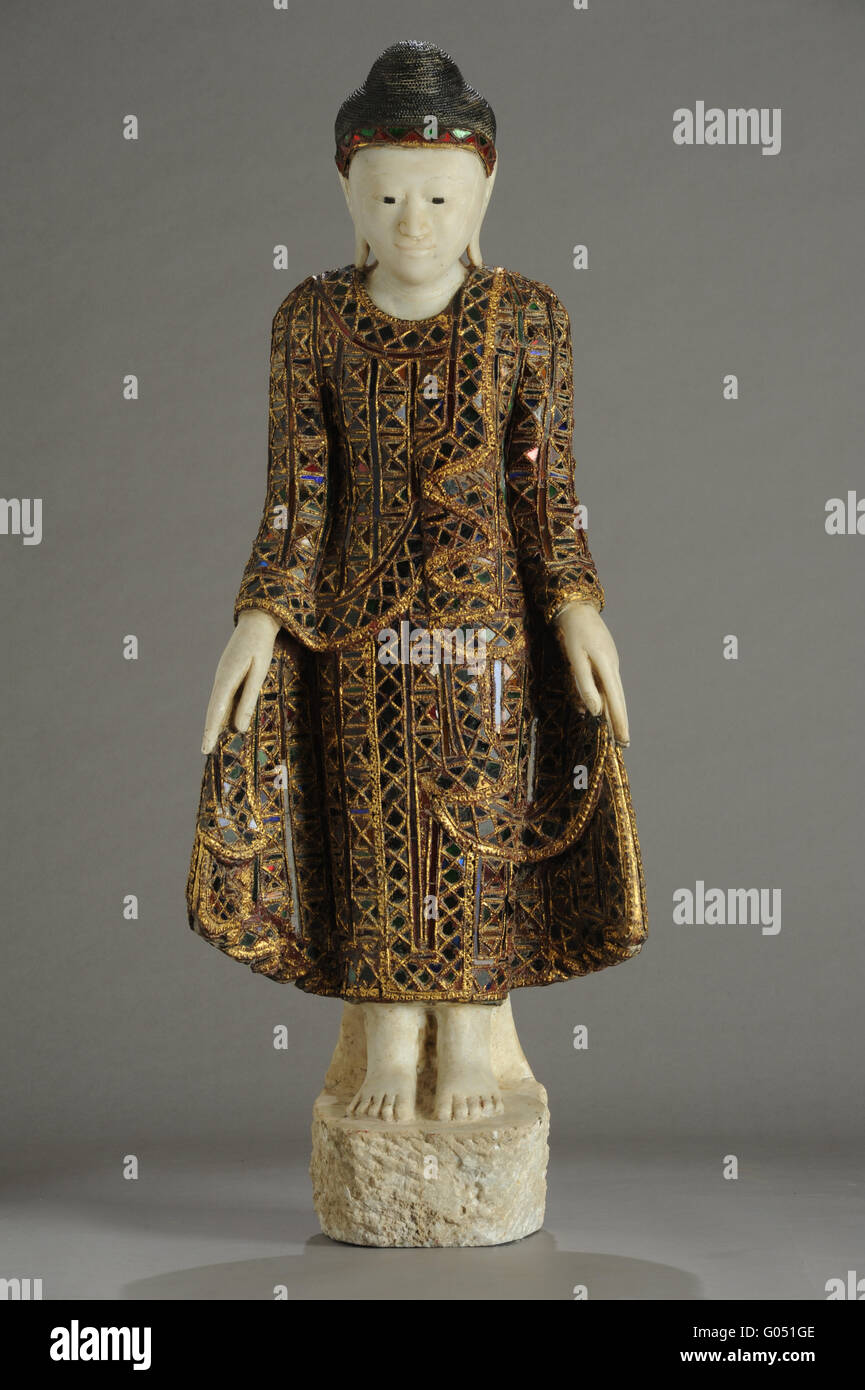 Burmese statue of Buddha Stock Photo - Alamy