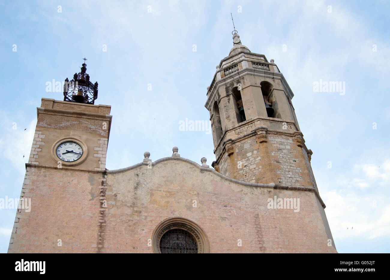 Narrow medieval street in Old Sigest town, historical resort-city close ...