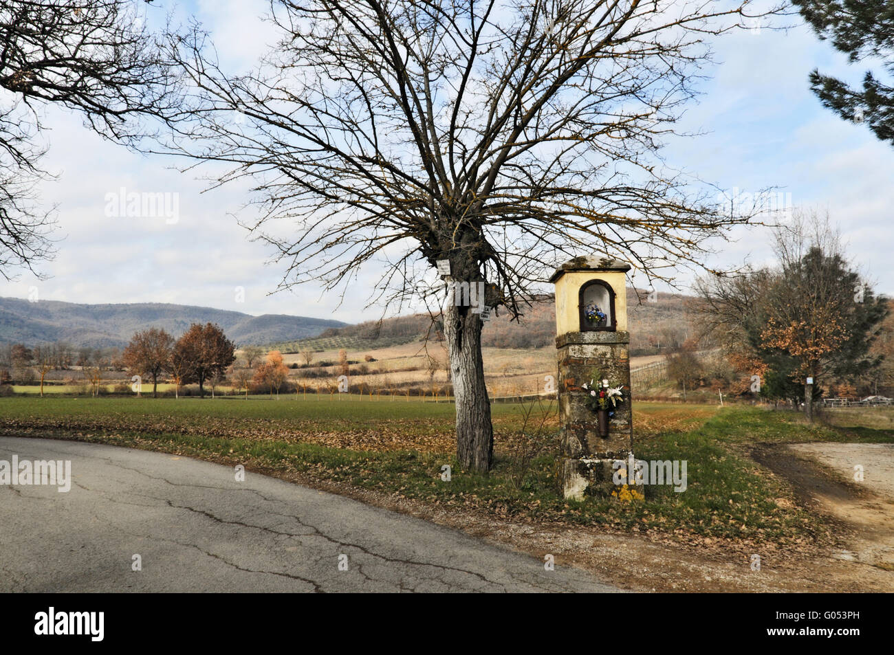 road in the countryside Stock Photo - Alamy