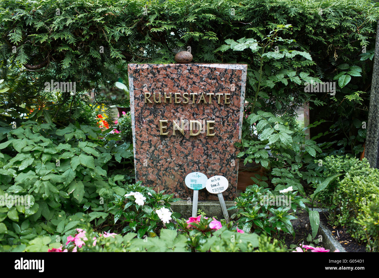 Rip grave hi-res stock photography and images - Alamy