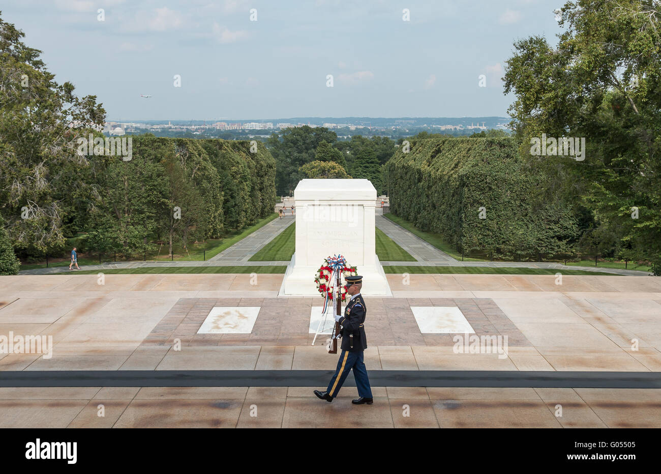 Guard at the Tomb of the Unknowns, Arlington National Cemetery Stock ...
