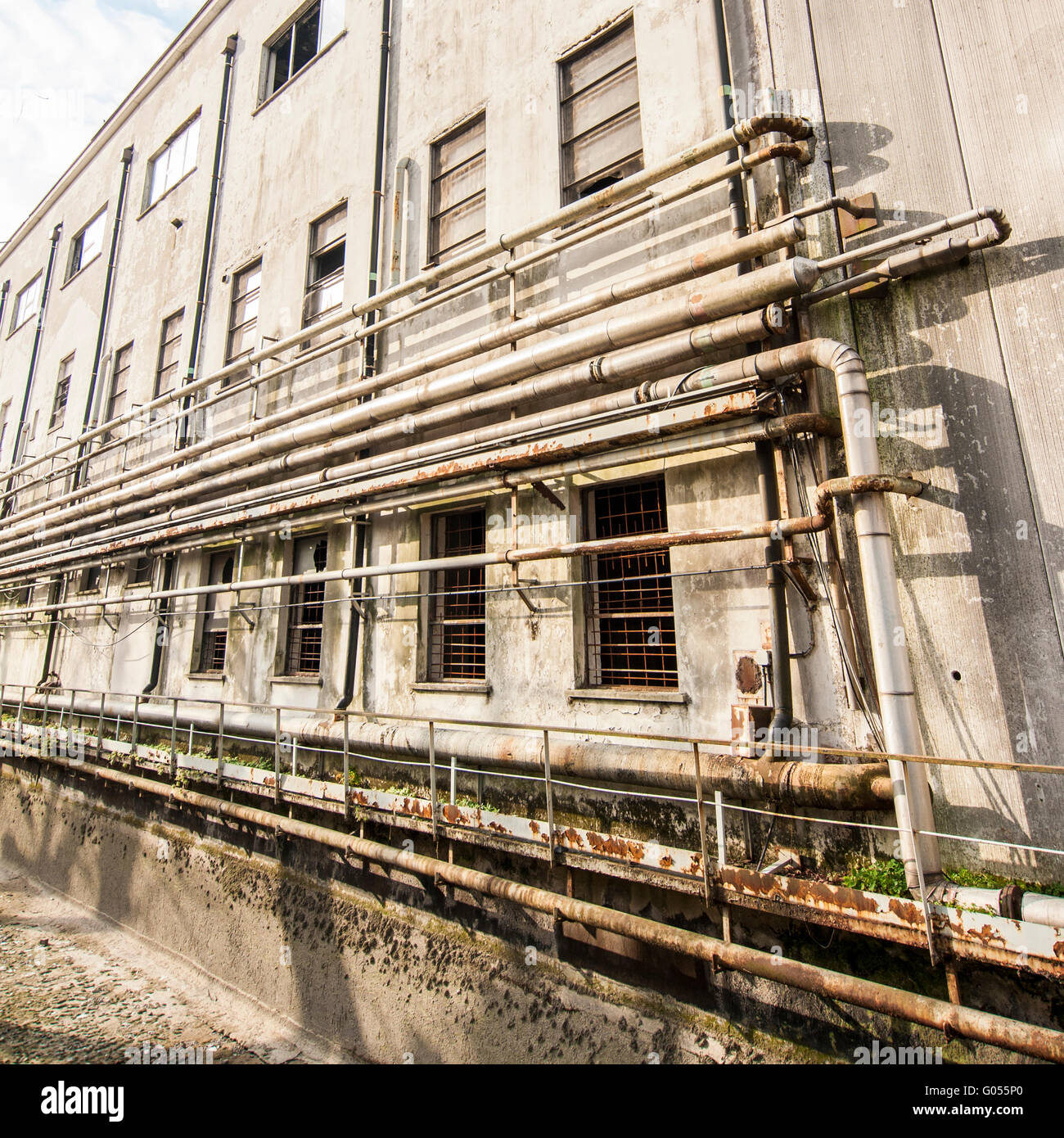 Old metal pipes hi-res stock photography and images - Alamy