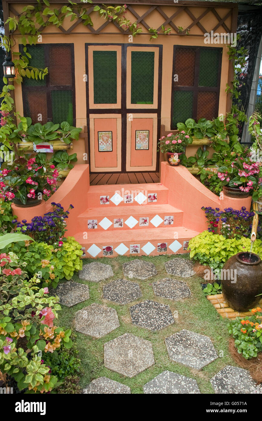 traditional house garden Stock Photo - Alamy