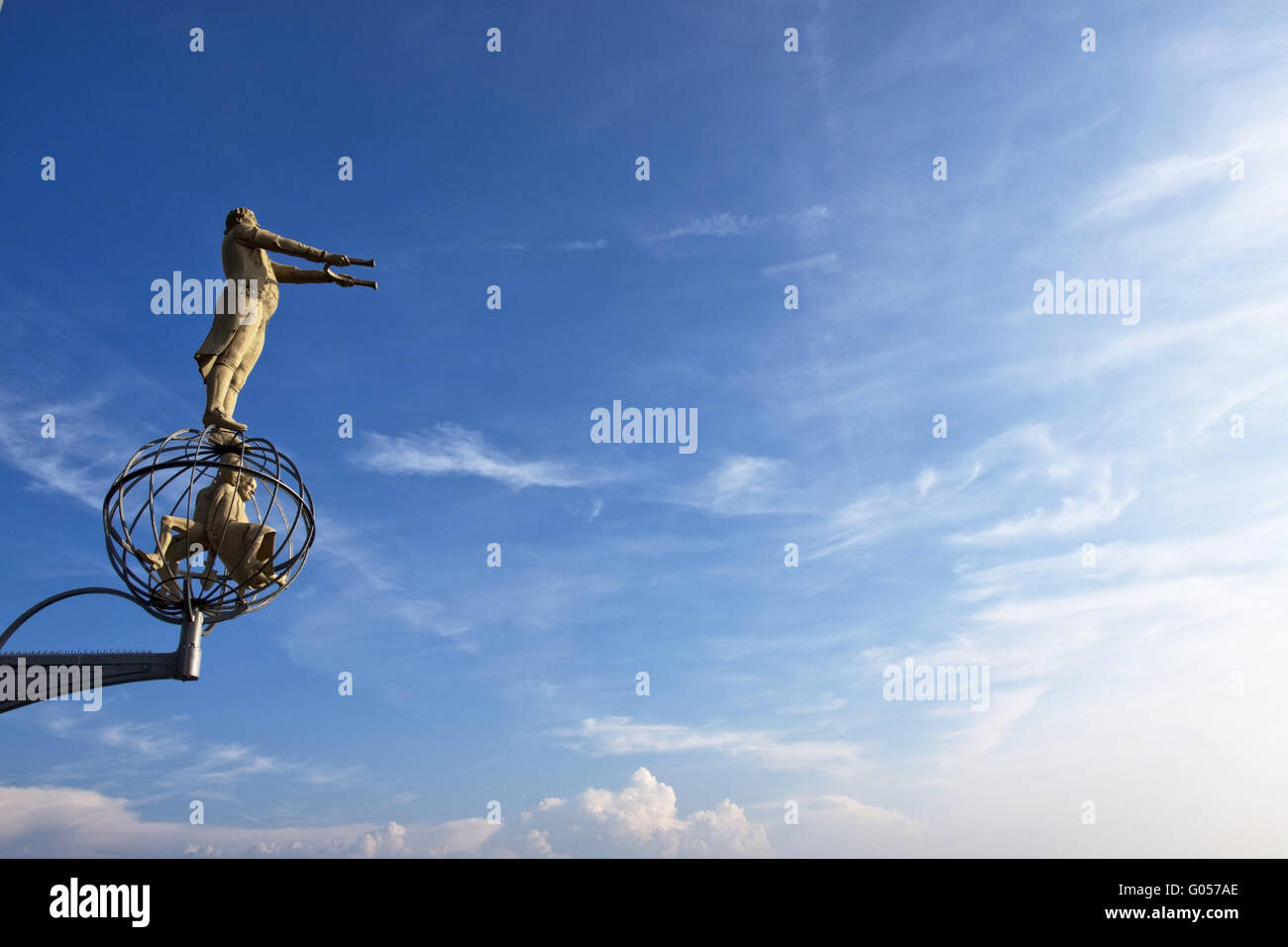 Artistic pillar hi-res stock photography and images - Alamy