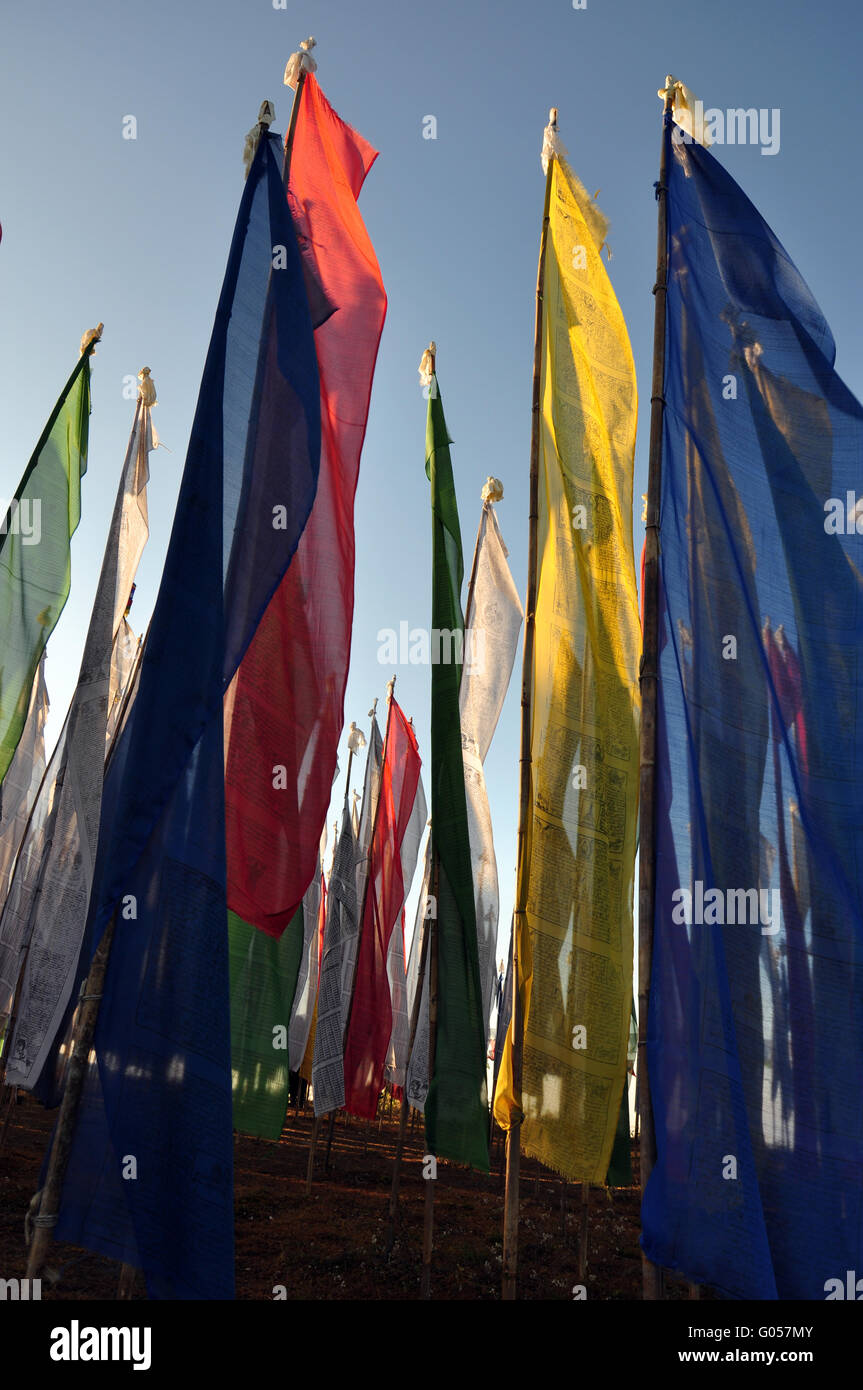 Huge flags hi-res stock photography and images - Alamy