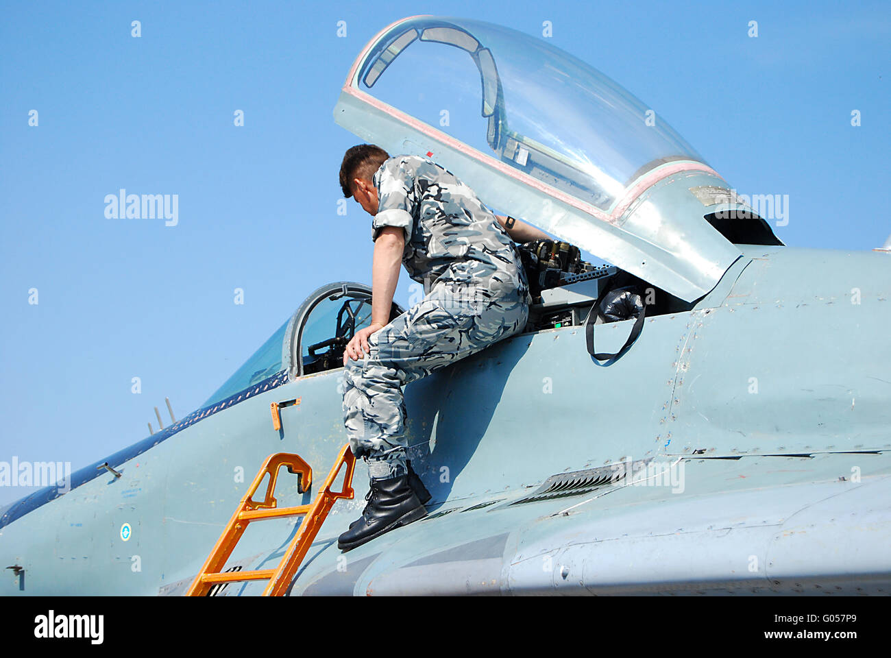 Ba cabin crew hi-res stock photography and images - Alamy