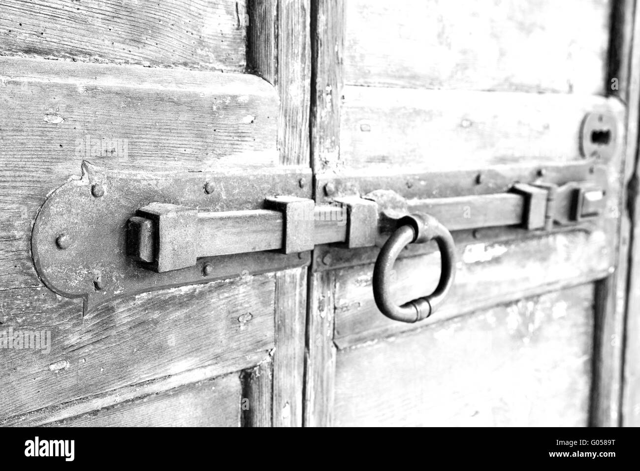 Rusty ancient lock italy Black and White Stock Photos & Images - Alamy