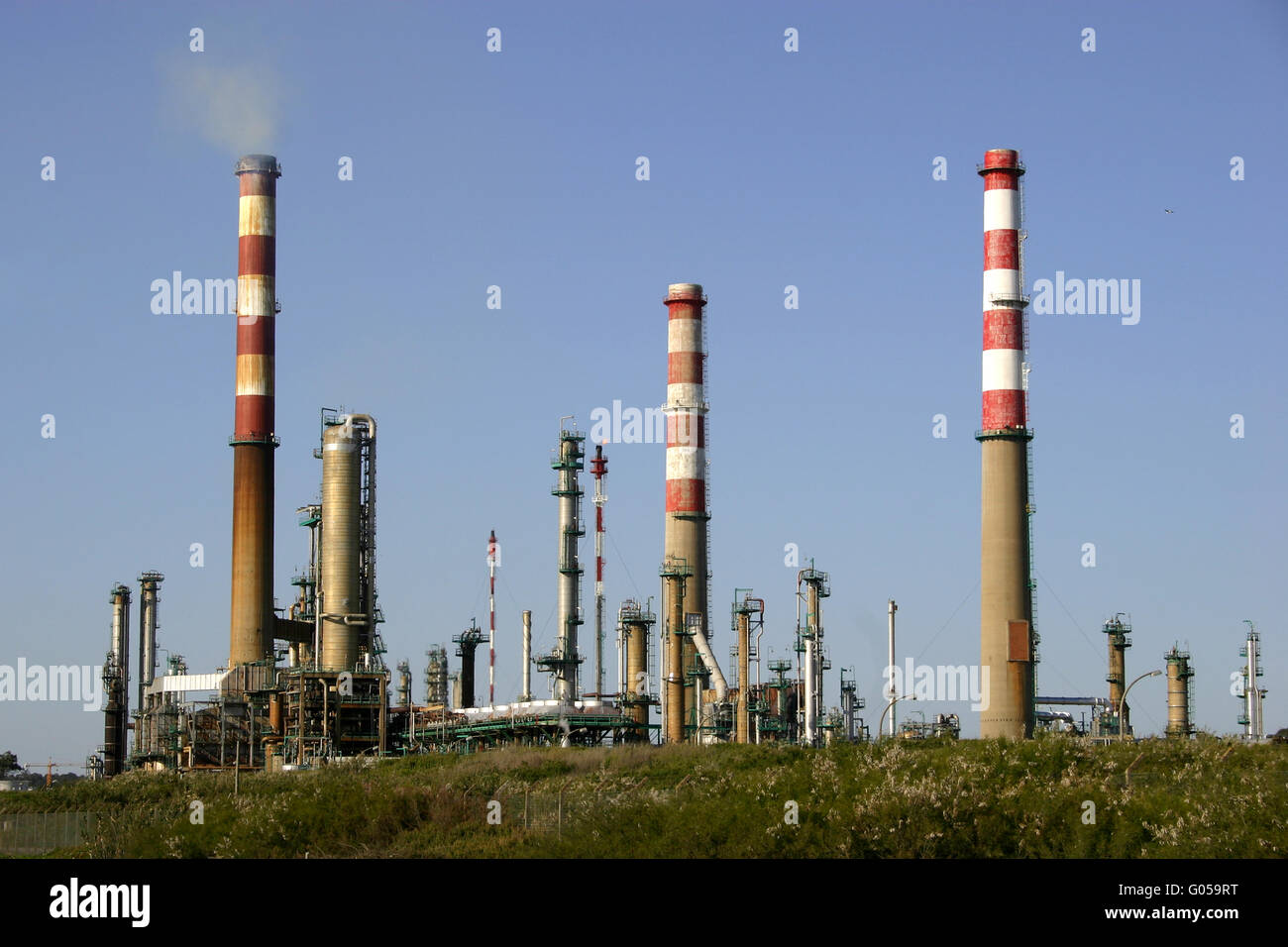 Refinery cooling tower hi-res stock photography and images - Alamy