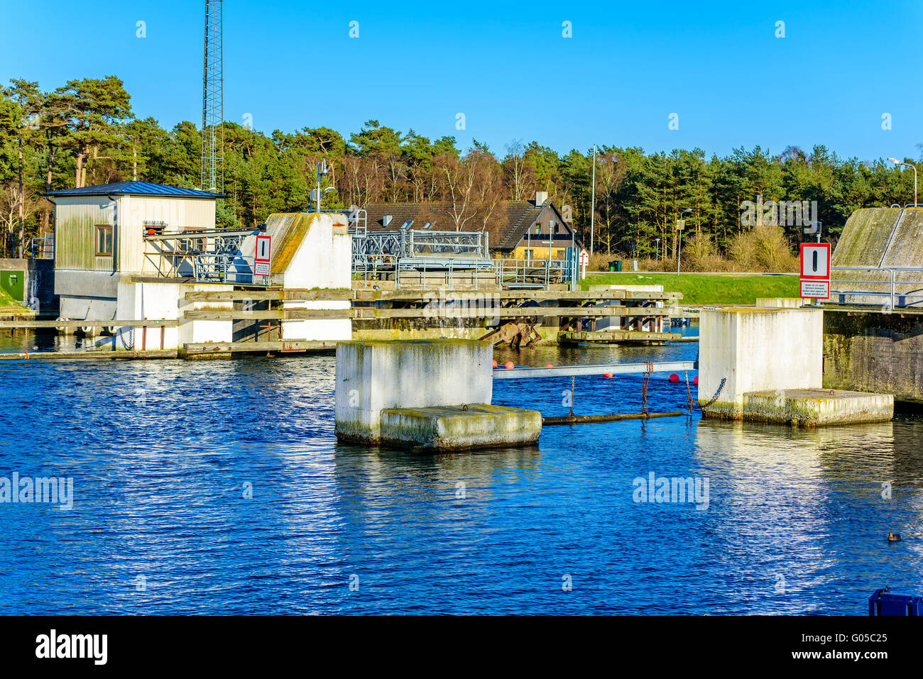 Sluice control room hi-res stock photography and images - Alamy