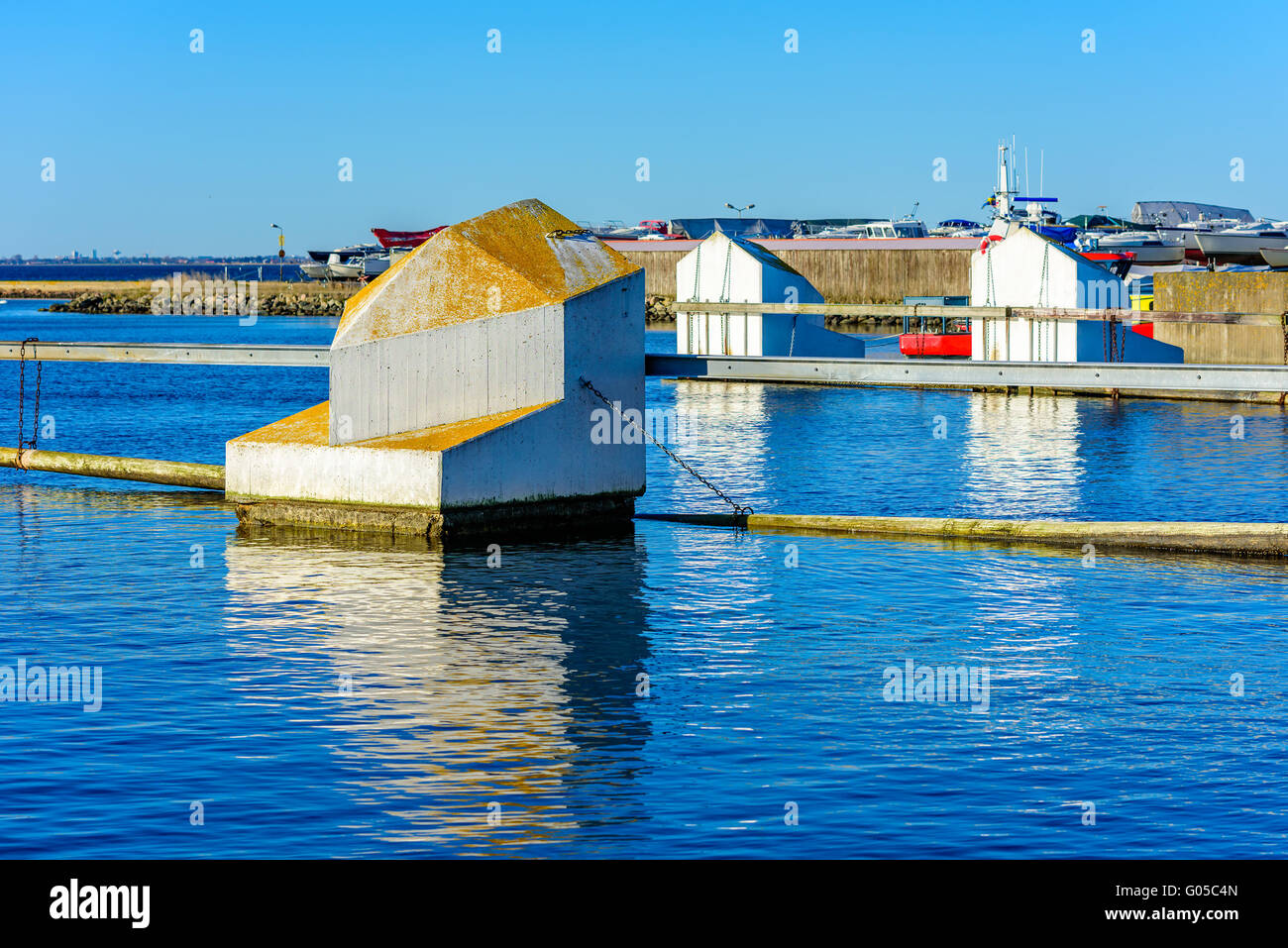 Concrete block mooring block hi-res stock photography and images - Alamy