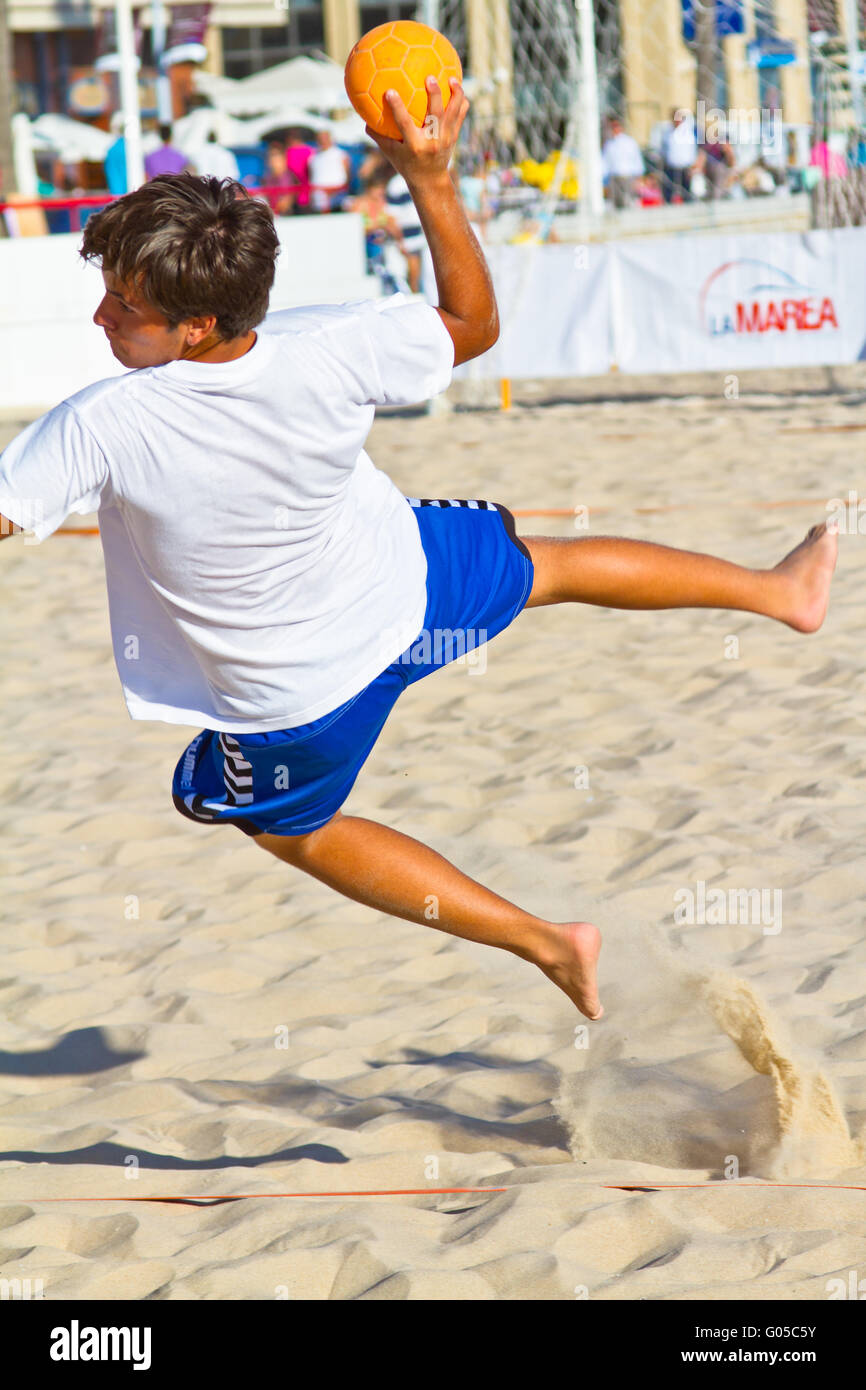 Beach handball team hi-res stock photography and images - Alamy
