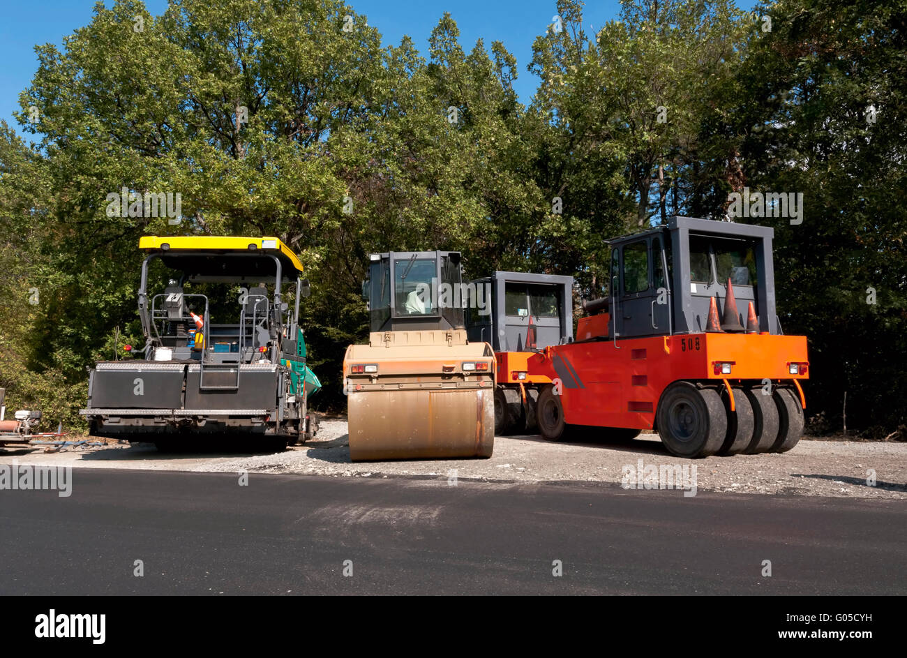 Construction and repair of roads and highways Stock Photo - Alamy