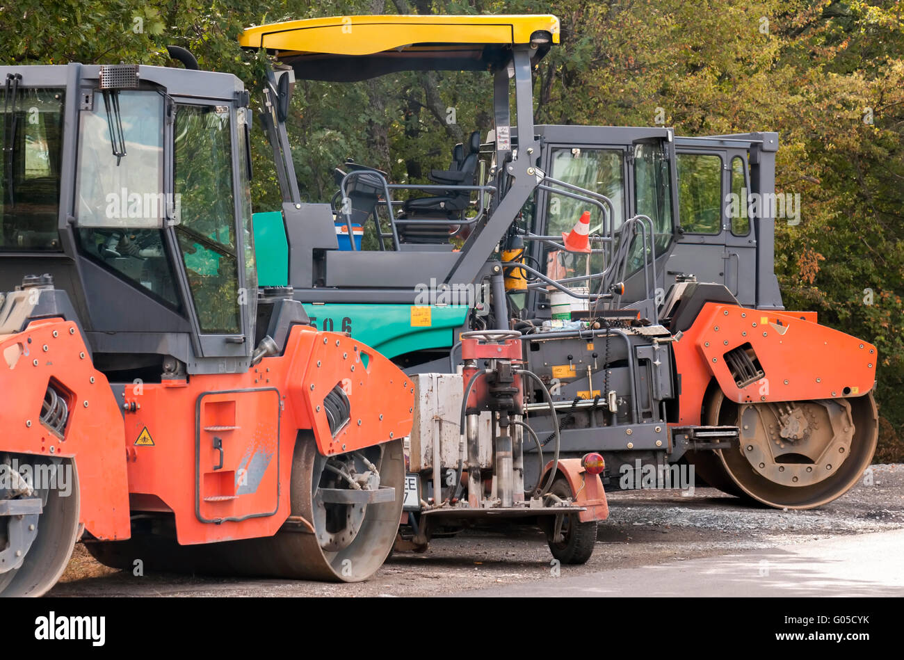 Construction and repair of roads and highways Stock Photo - Alamy