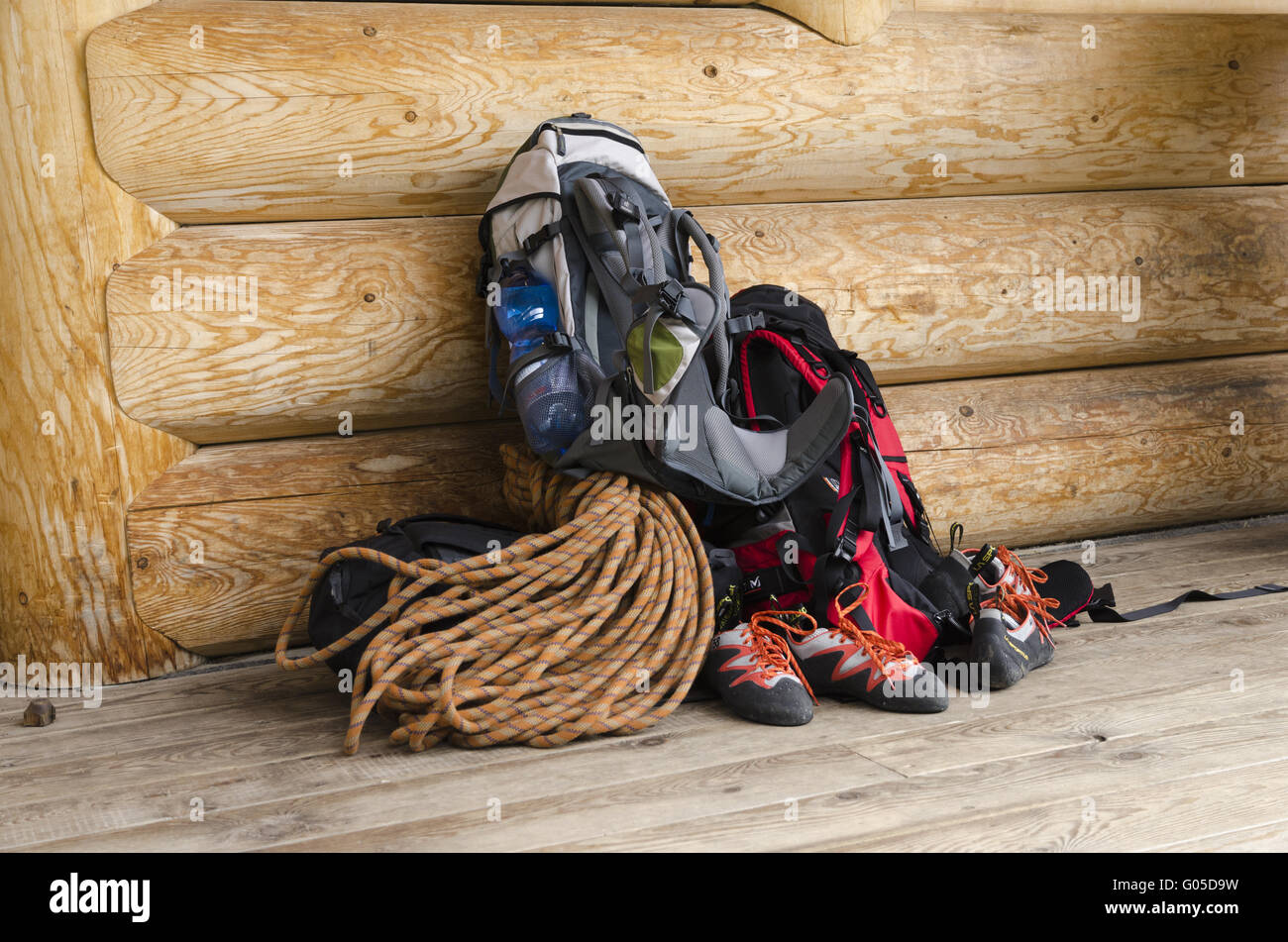 Bergsteigerausrustung hi-res stock photography and images - Alamy