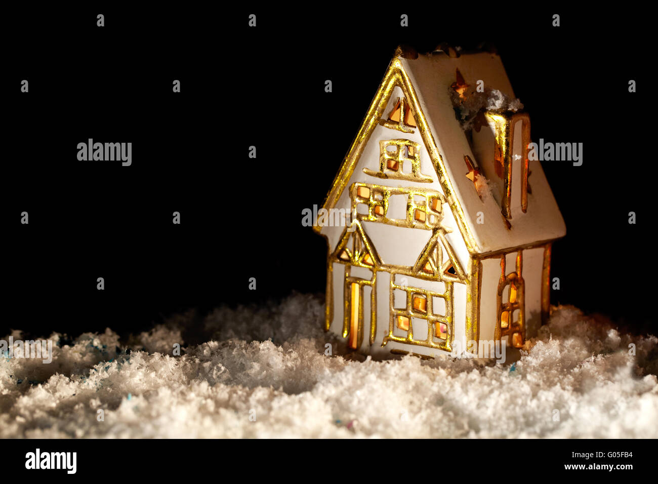 Covered with artificial snow hi-res stock photography and images - Alamy