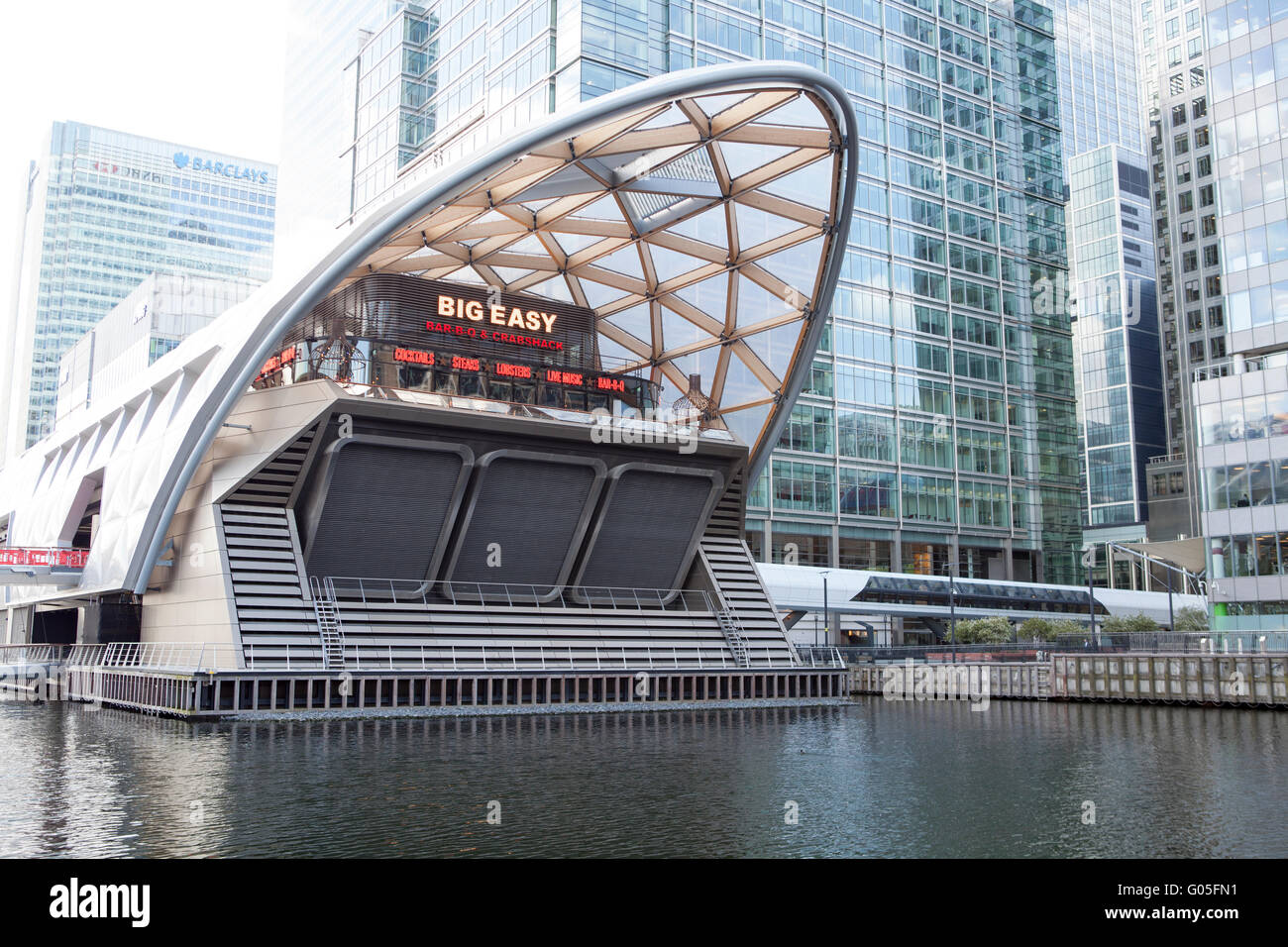 Crossrail stations hi-res stock photography and images - Alamy