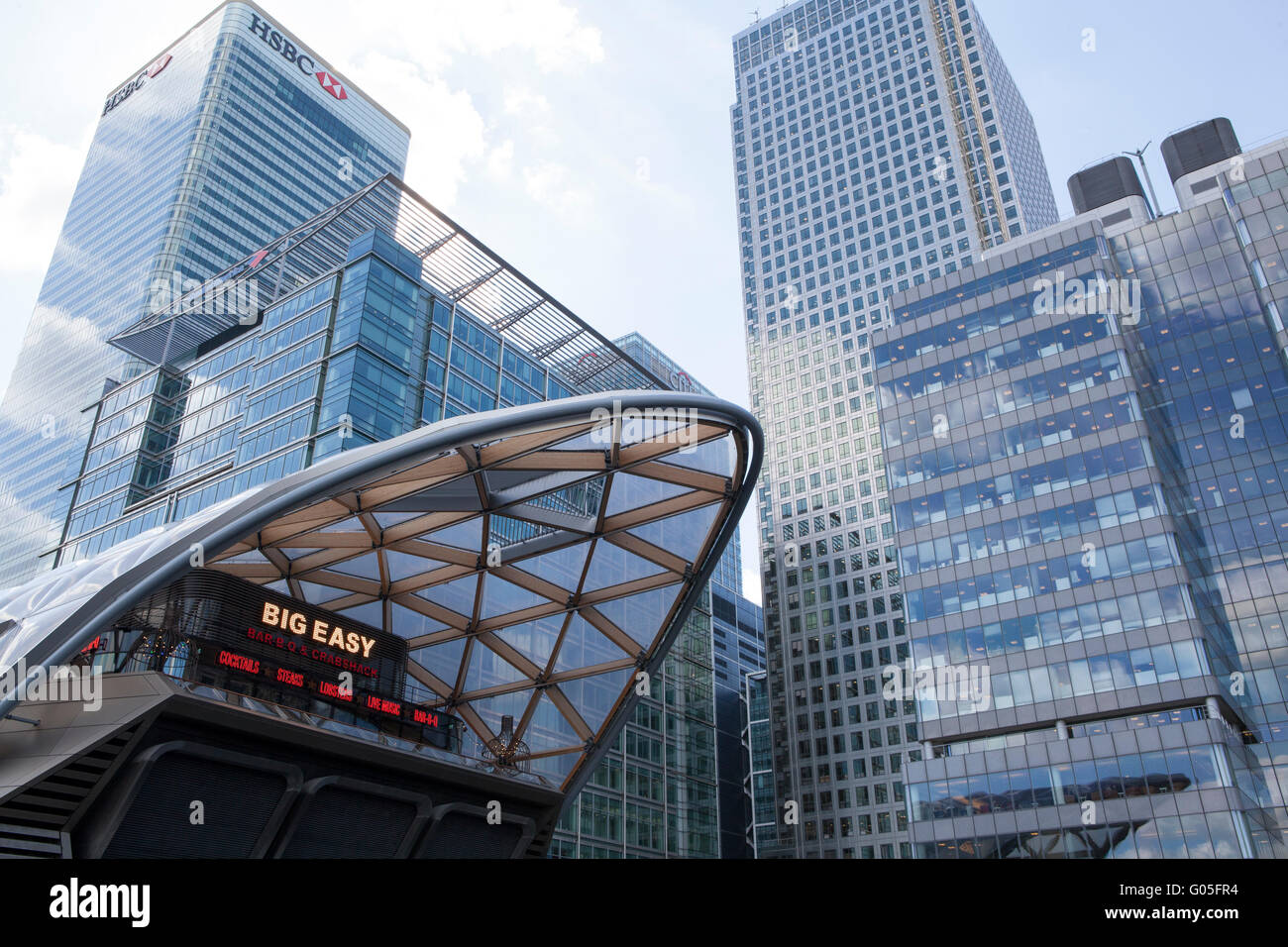 View of Canary Wharf Crossrail Station with One Canada Square in the ...
