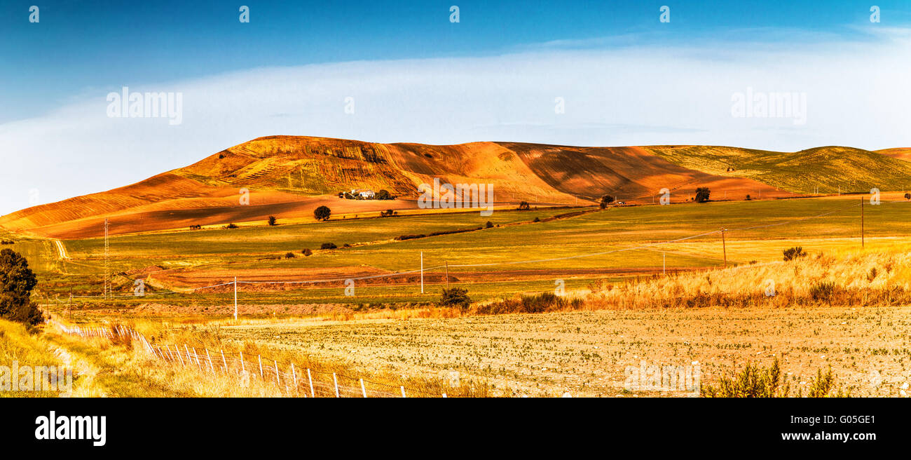 Italian countryside hi-res stock photography and images - Alamy