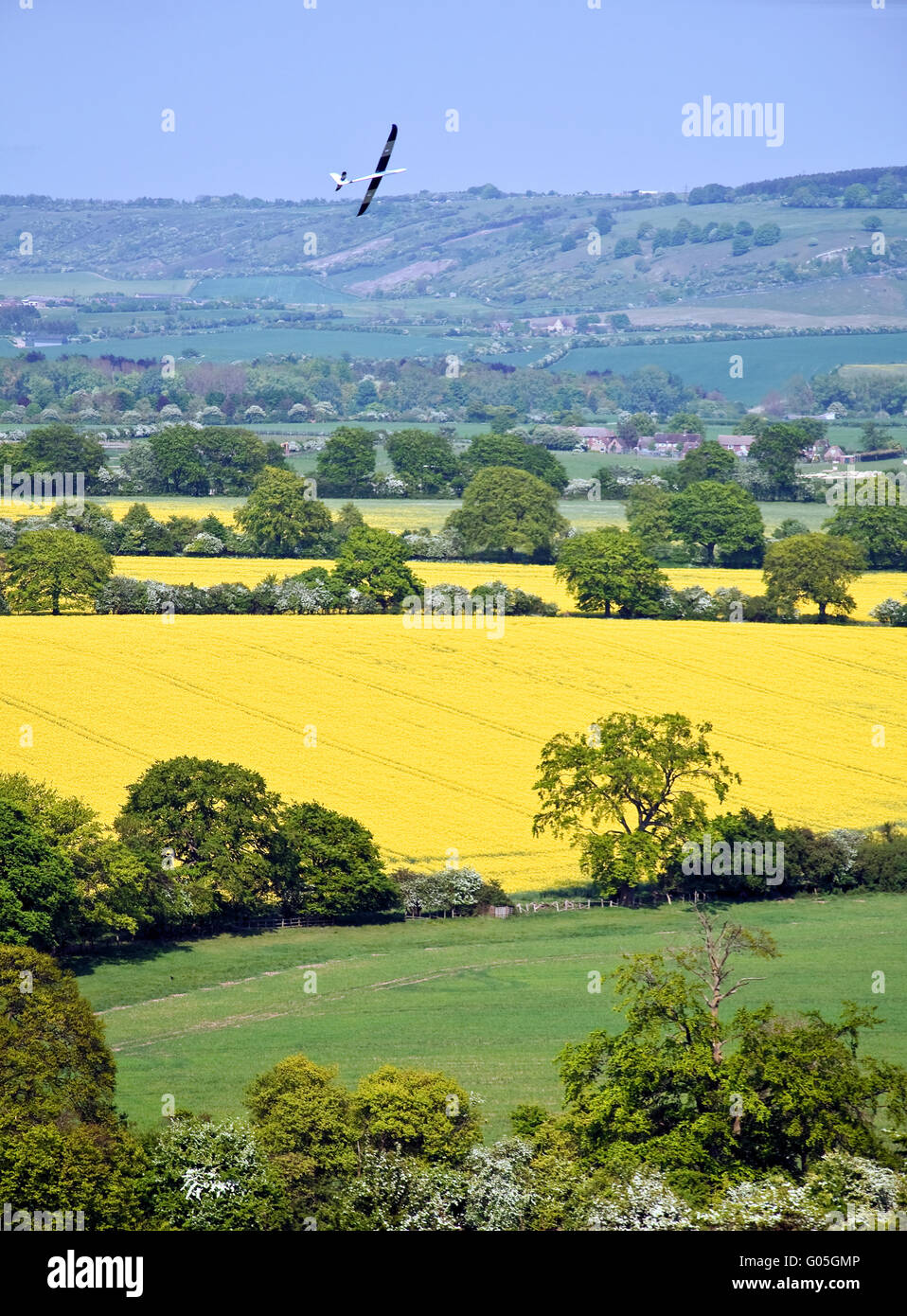 Aeroplane uk countryside hi-res stock photography and images - Alamy