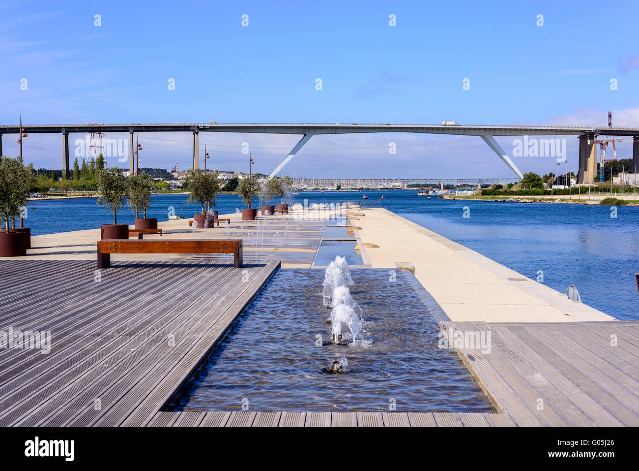 Viaduc Martigues Bouche du Rhone Provence 13 France Stock Photo - Alamy