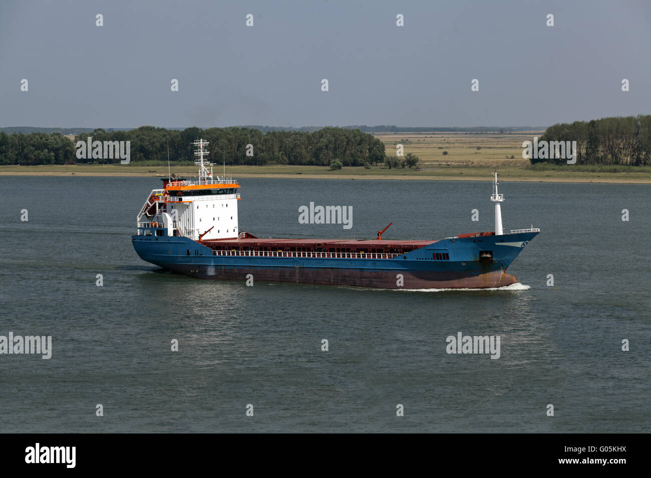 Sonar ship hi-res stock photography and images - Alamy