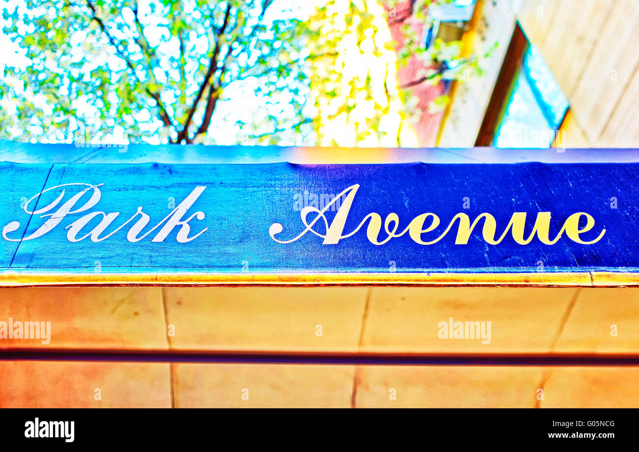 Park Avenue Street Sign in Manhattan in New York, USA Stock Photo - Alamy