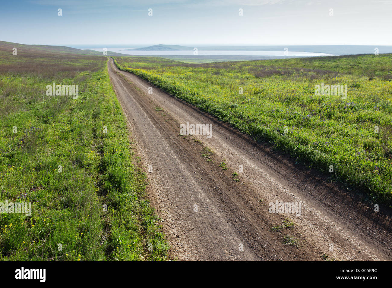 Beautiful view dirt road hi-res stock photography and images - Alamy
