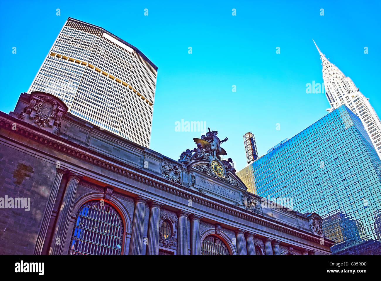 Chrysler building entrance hi-res stock photography and images - Alamy