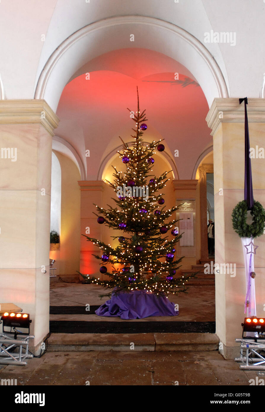 Star topper christmas tree hi-res stock photography and images - Alamy