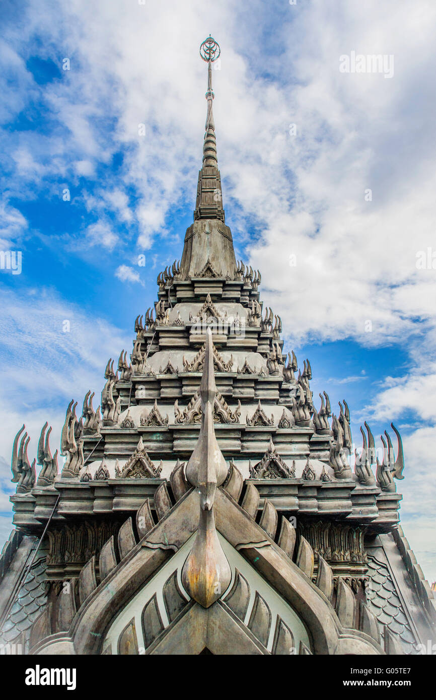 Symmetric temple roof hi-res stock photography and images - Alamy