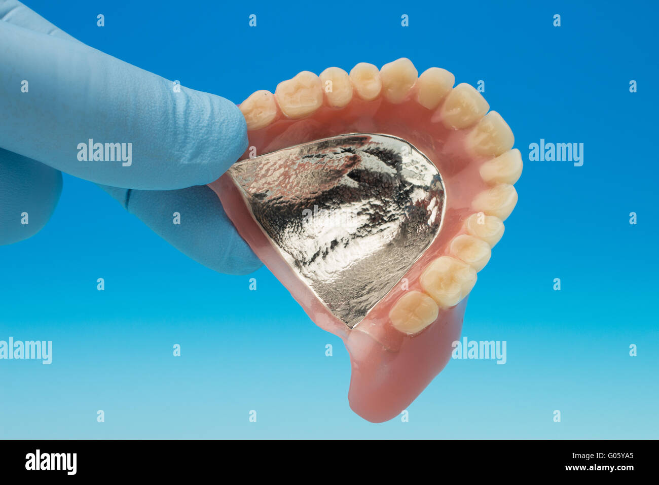 Zahn finger zahnarzt hi-res stock photography and images - Alamy
