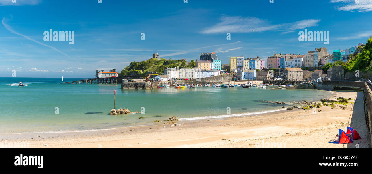 Tenby beach hi-res stock photography and images - Alamy