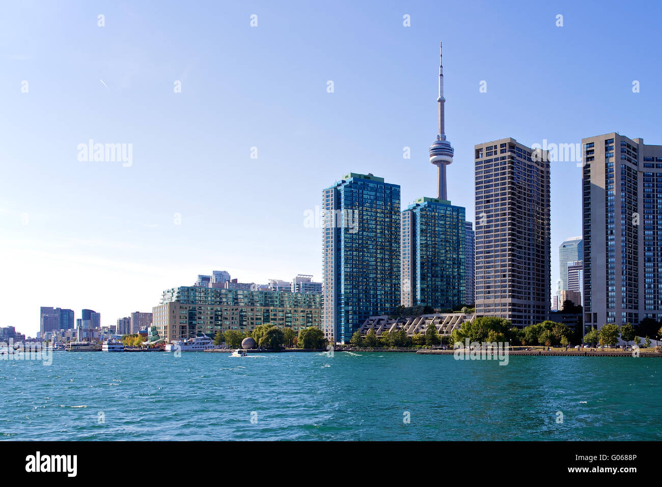 Toronto harborfront hi-res stock photography and images - Alamy