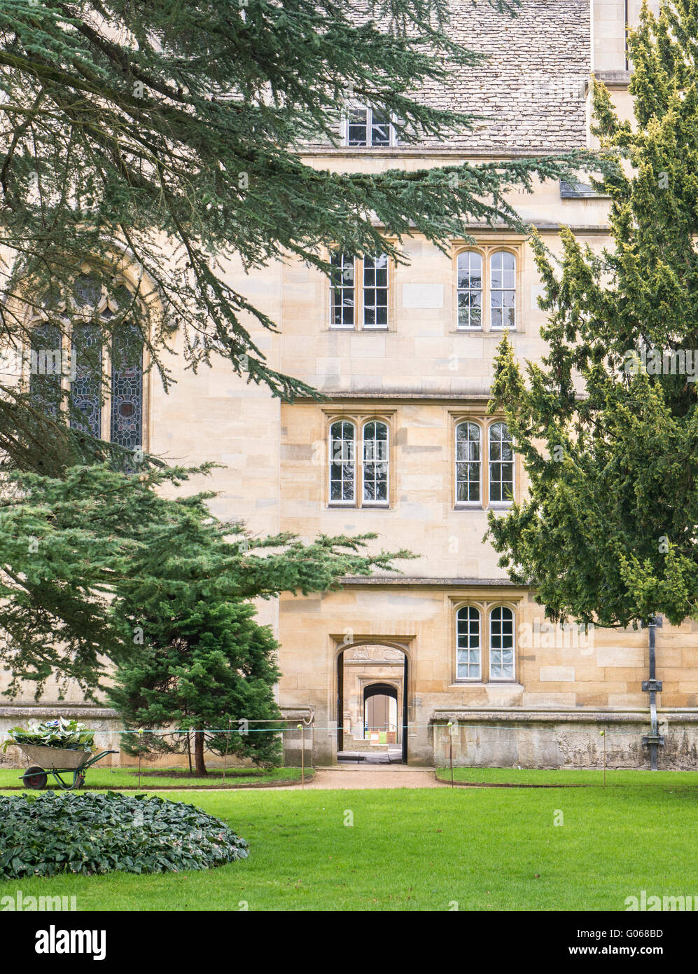 Wadham college university of oxford hi-res stock photography and images ...