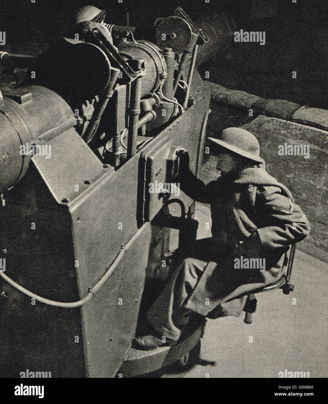 Women ats ww2 hi-res stock photography and images - Alamy